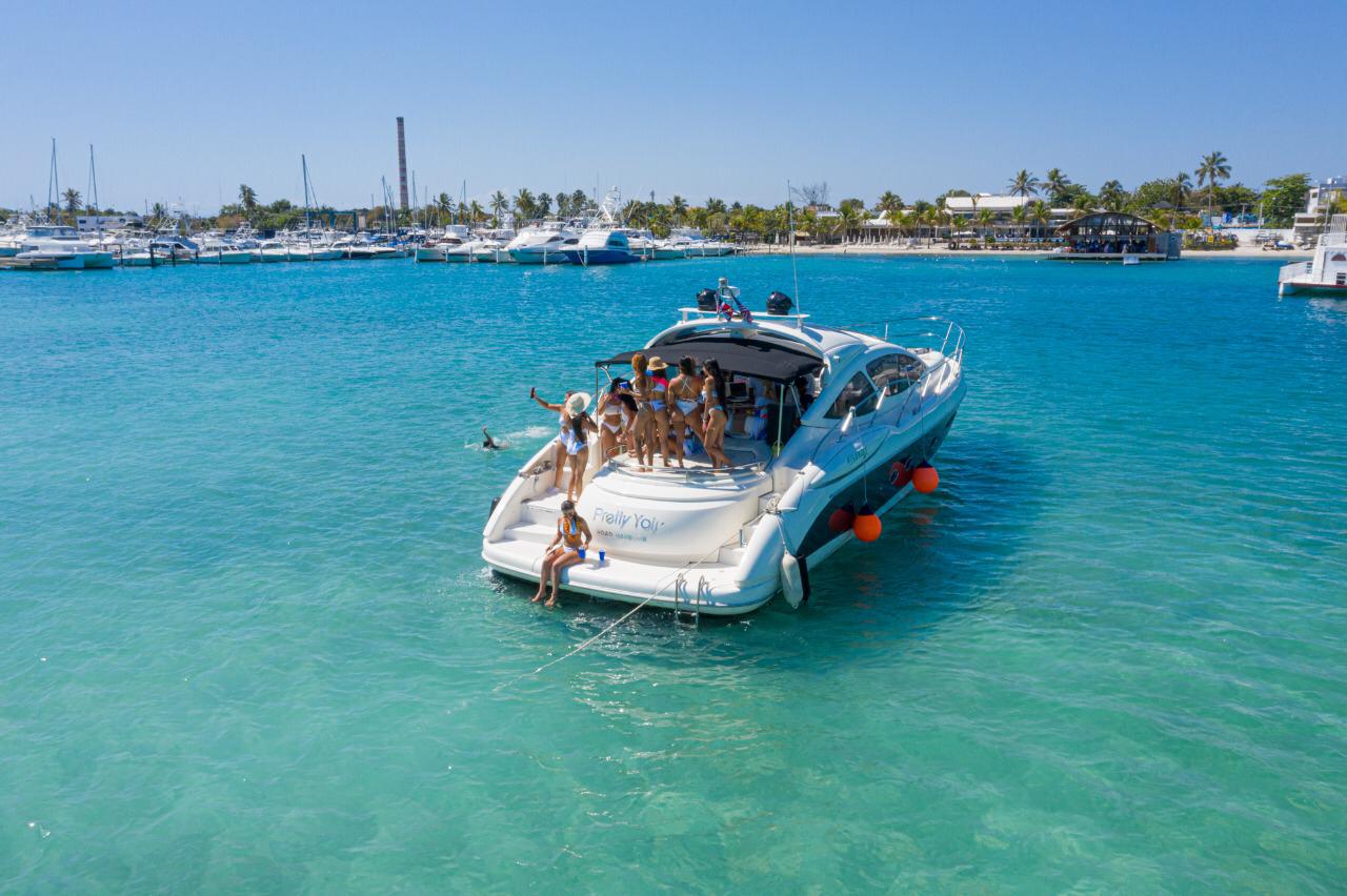 Conócenos – Boat Party RD